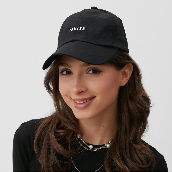 Кепка для женщин