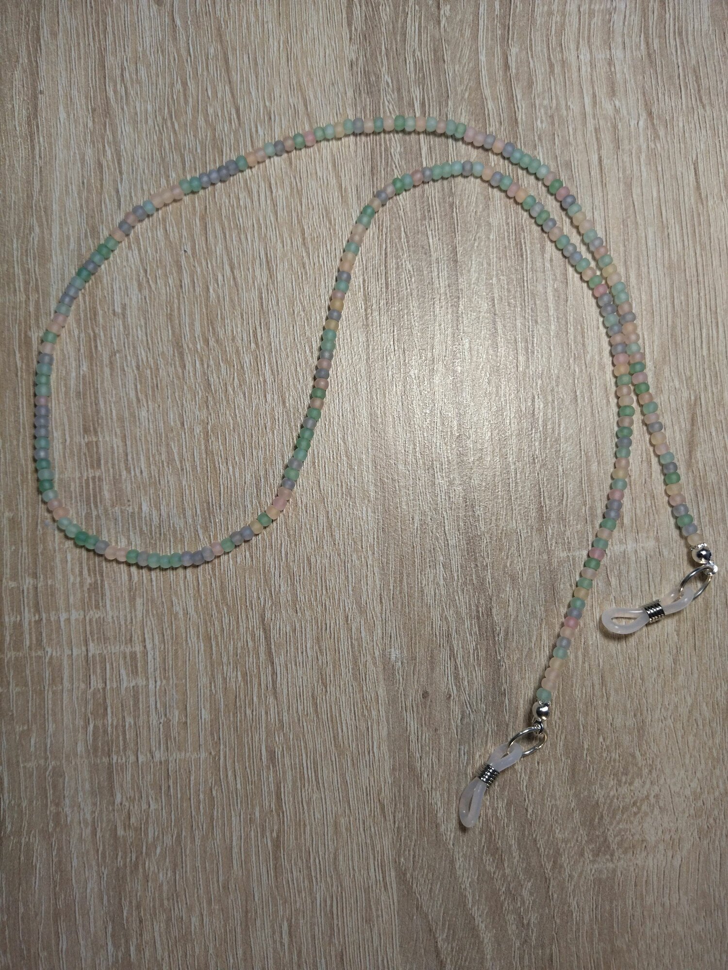 Цепочка для очков, ручная работа, из бисера и бусин, украшение на шею, подарок девушке, аксессуар для женщины, хит сезона, модный тренд