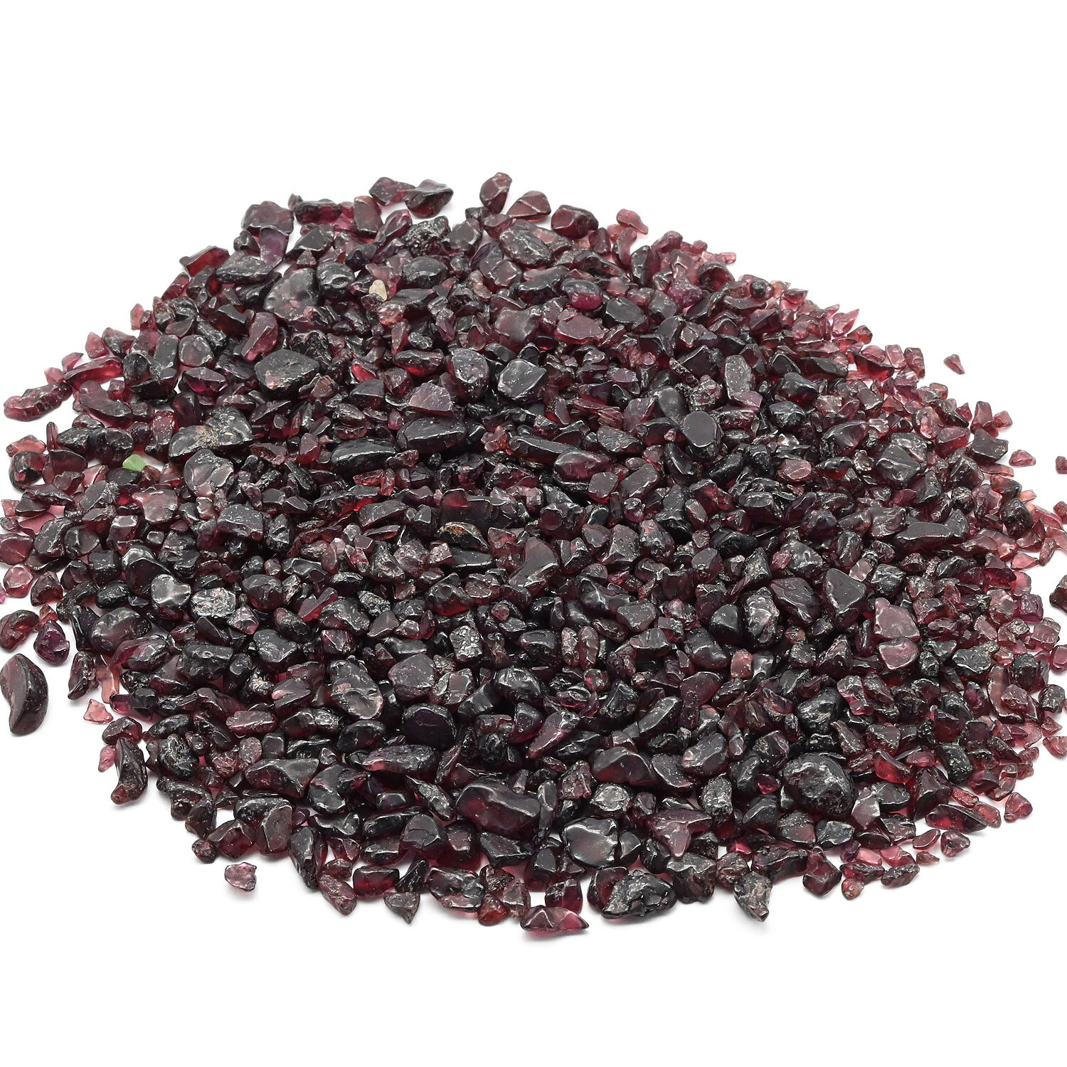 Гранат матовый галтовка фракция 3-5мм, упаковка 100г .