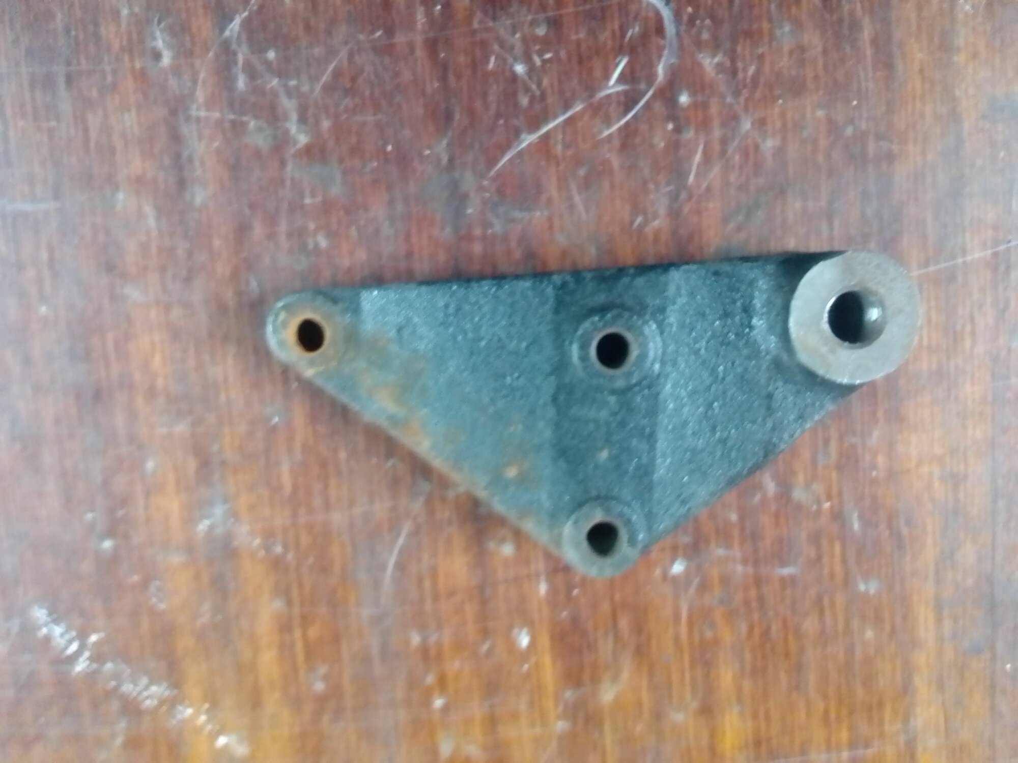 Кронштейн крепления двигателя правый Уаз Патриот, Хантер