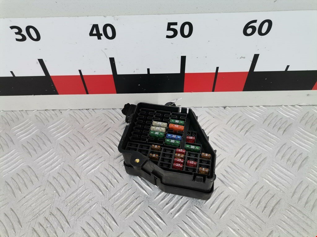 Блок предохранителей Audi A6 C6 8D2941824 арт. 431364