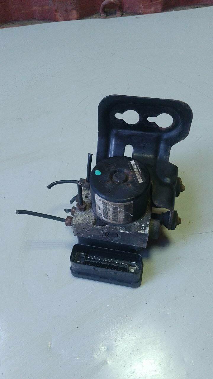 Блок ABS Chrysler Pacifica CS (2003 - 2008) 00008944E000