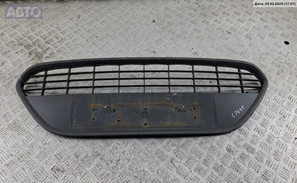 Решетка (заглушка) в бампер Ford Focus 2 (2004-2010)