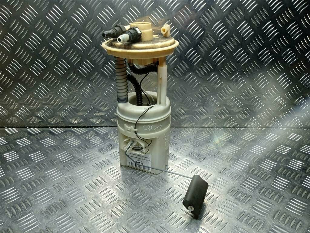 Насос топливный (бензонасос) Б/У для MITSUBISHI COLT Z30 (2002—2012) MN135000