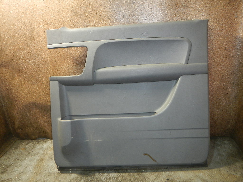 Б/У Обшивка двери задней правой, Hyundai (Хендэ)-GRAND STAREX/H1 (07-) HYUNDAI GRAND STAREX/H1 (07-) Сдвижной. Царапины. ...