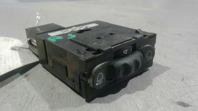 Корректор света Renault Symbol LB0C K7J 700 1998 (б/у)