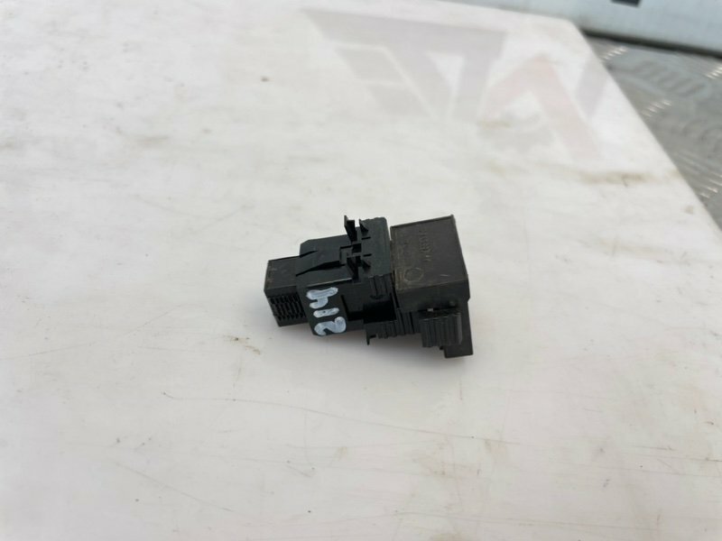 Б/У концевик педали тормоза Haval Jolion 2022 GW4G15K 64325 HAVAL арт. 4134101XNZ01A