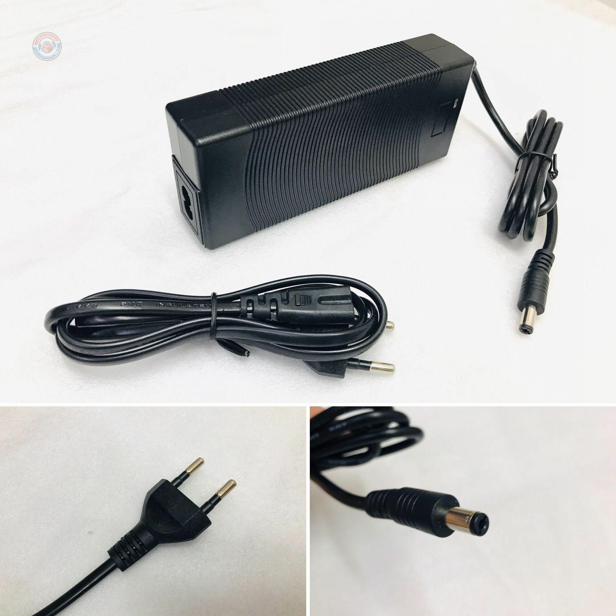 Универсальное автоматическое зарядное устройство 48V 2A для электровелосипеда и электросамоката с защитой и индикацией