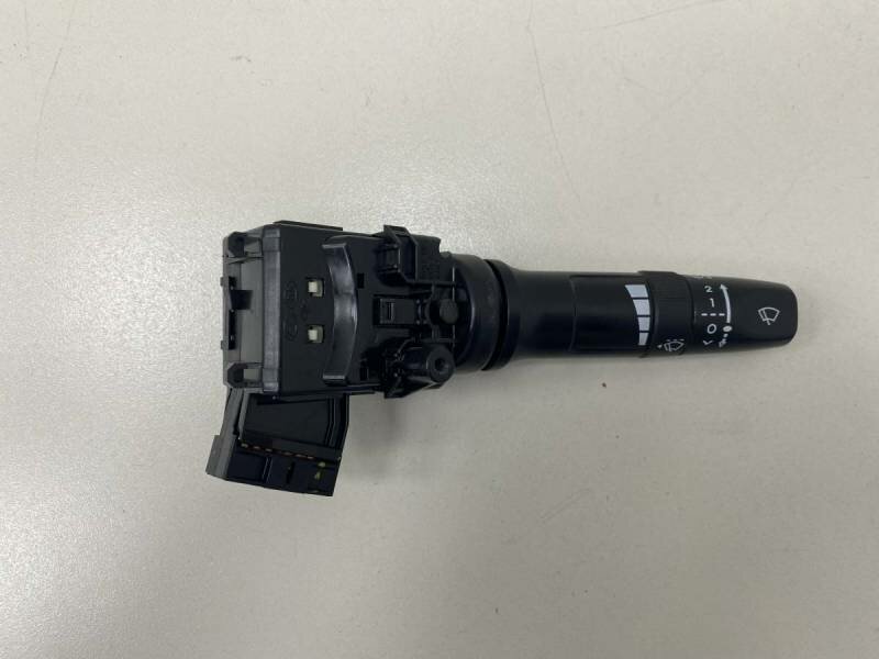 Переключатель стеклоочистителей Hyundai Solaris 2010-2017 кат.номер: 934201R710