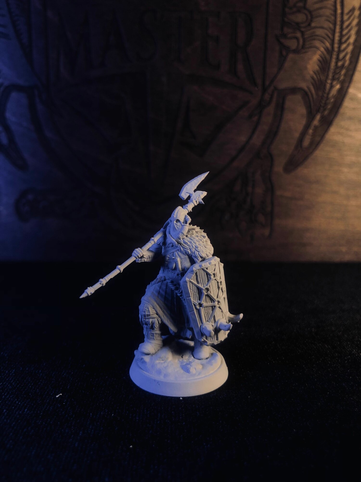 Воин Севера, Алебарда и Щит, викинги - Миниатюра для настольных игр DnD, ДнД, Dungeons & Dragons, Pathfinder.