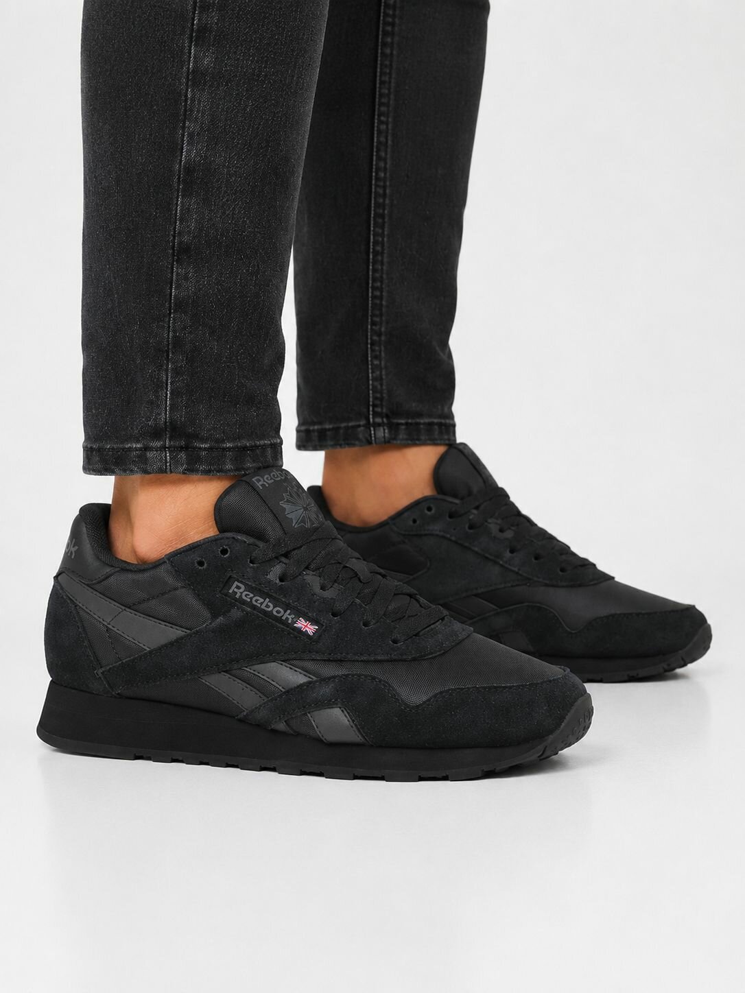 Кроссовки Reebok Classic Nylon, полнота F (EU)/ на среднюю стопу, размер 9,5 US, черный/серый — фото 1