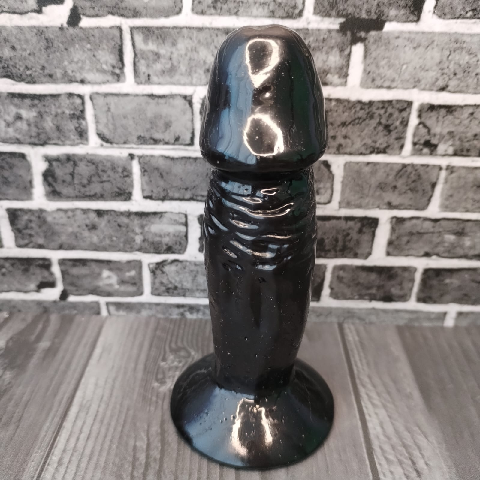 Фаллоимитатор на присоске With Suction Cup 11.5см