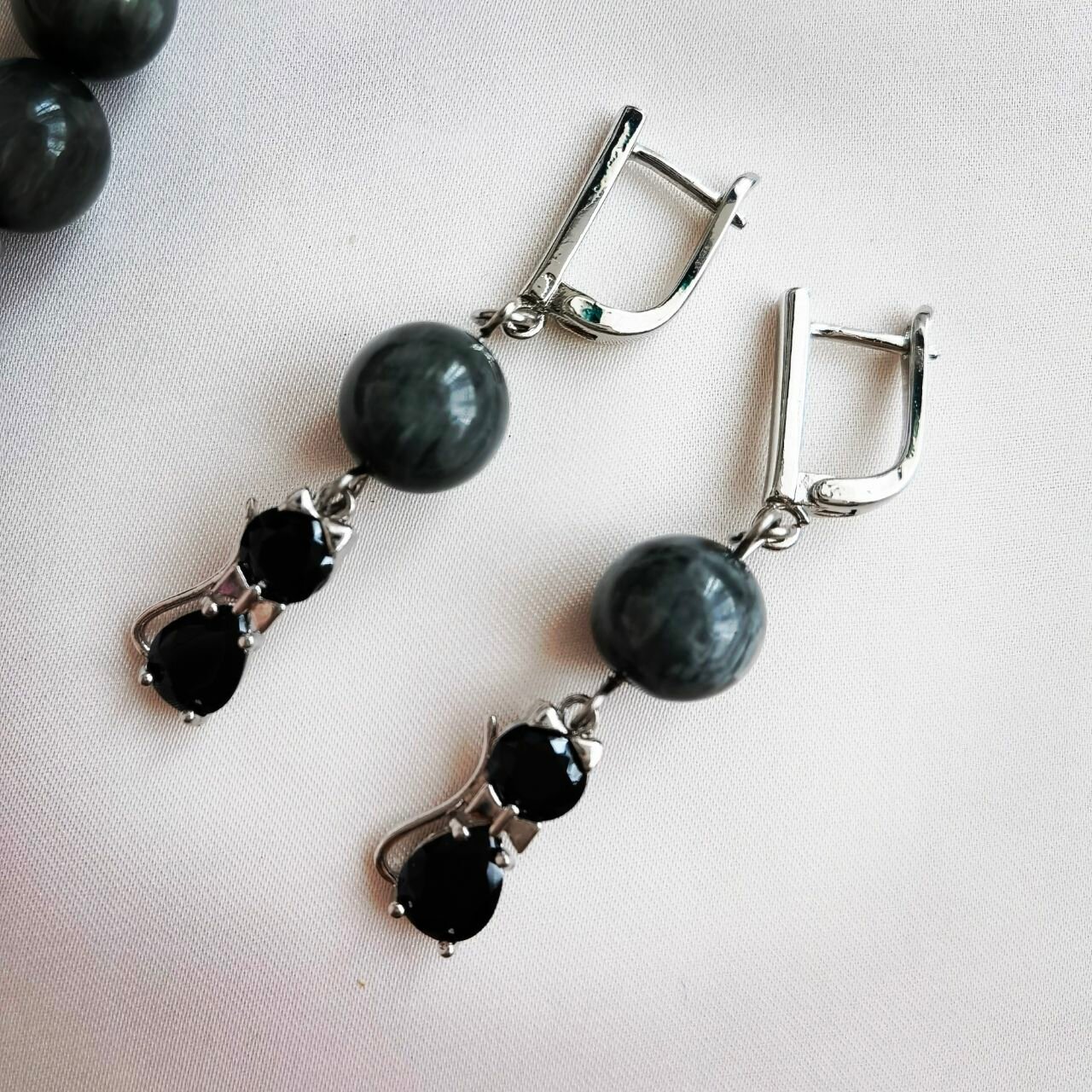 Серьги с подвесками, кошачий глаз, хризоберилл