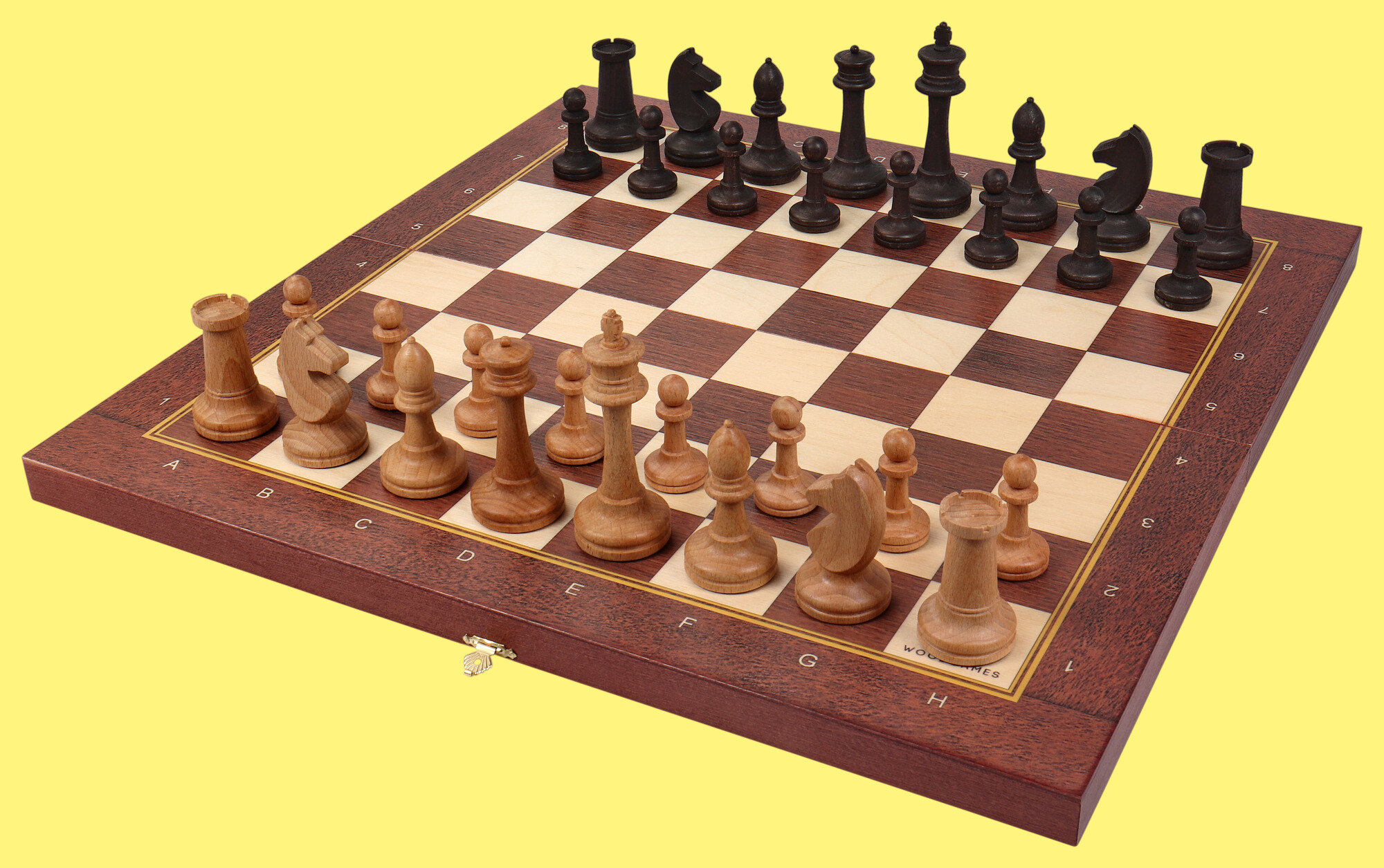 Шахматы Красное деерво (большие, фигуры с утяжелителем)