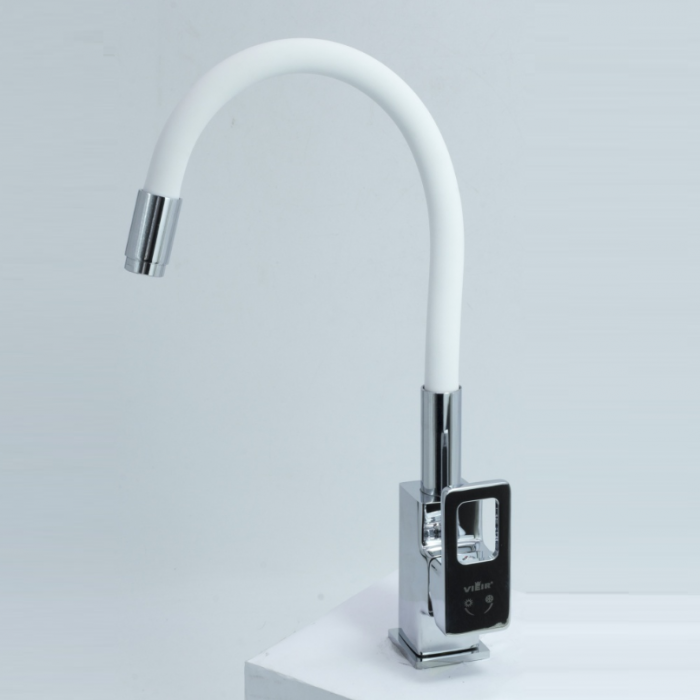 Смеситель ViEiR V353521-F, для кухни, с гибким поворотным изливом, белый/хром