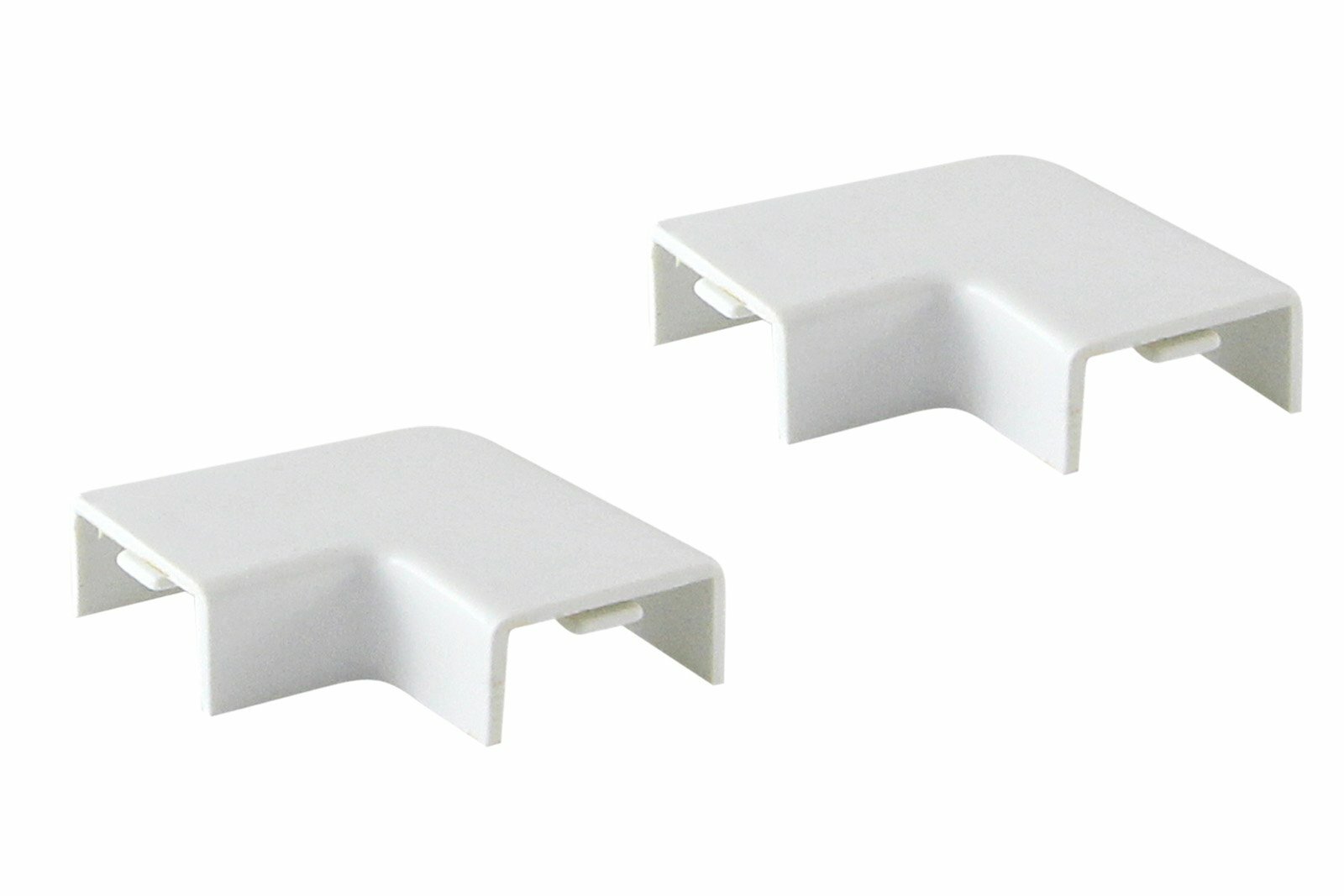 Поворот TDM на 90 гр. КМП 40х16, ПВХ, белый {SQ0411-0035} (1 шт)