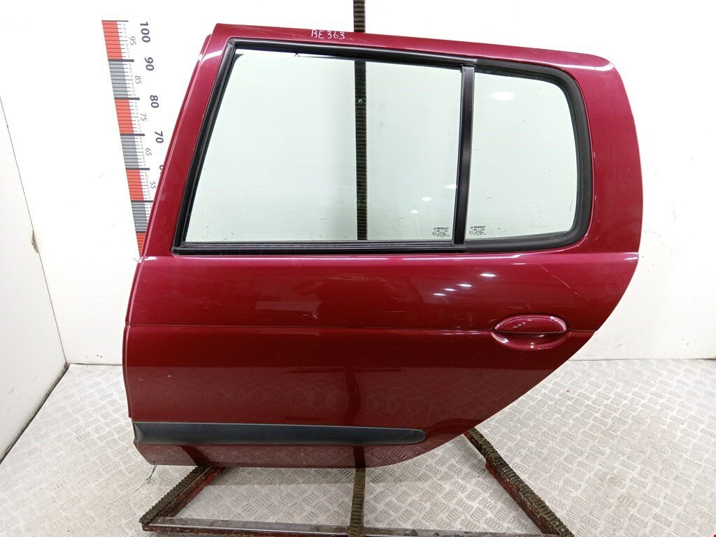 Дверь задняя левая Renault Megane 1 7751470585 арт. 1864381