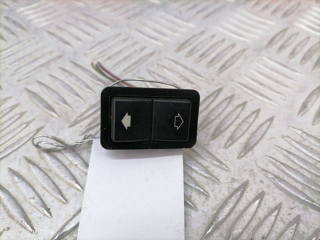 Кнопка стеклоподъемника BMW 7-Series (E38) 61318368974 арт. 1619540