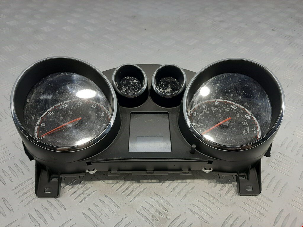 Панель приборная (щиток приборов) Opel Meriva B 13346170 арт. 722214