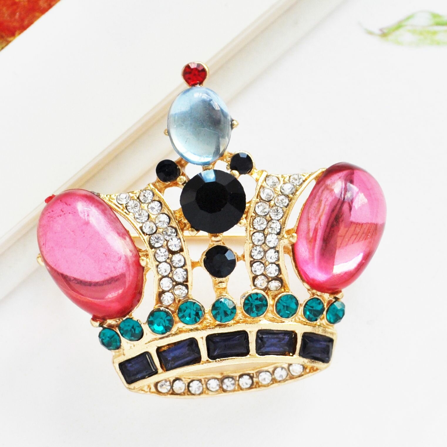 Брошь, кристалл