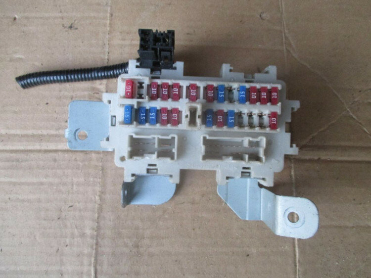 Блок предохранителей - Салонный средняя часть 24350AM60A Ниссан Мурано Z50 Инфинити G35