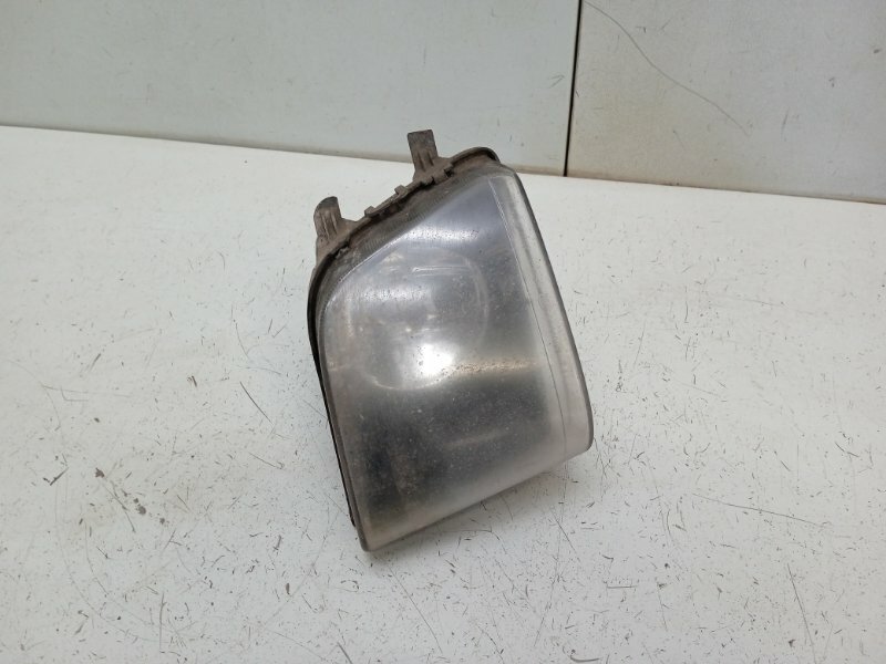 Б/У дефект, БМВ 7 F01/F02 Фара противотуманная BMW 7-Series 2011 F01/F02/F04 Прав. 198678 BMW арт. 63177182196