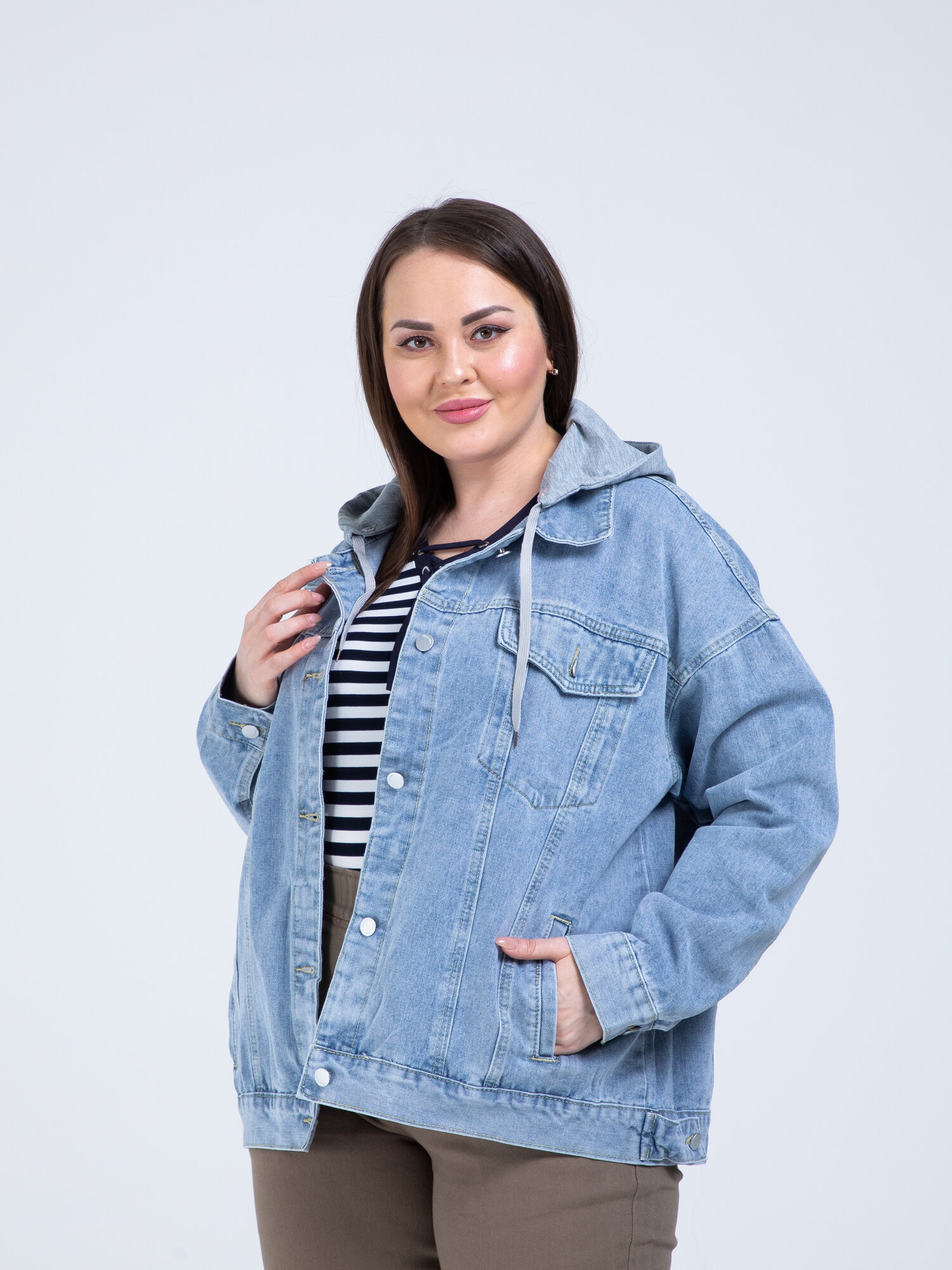 Куртка джинсовая