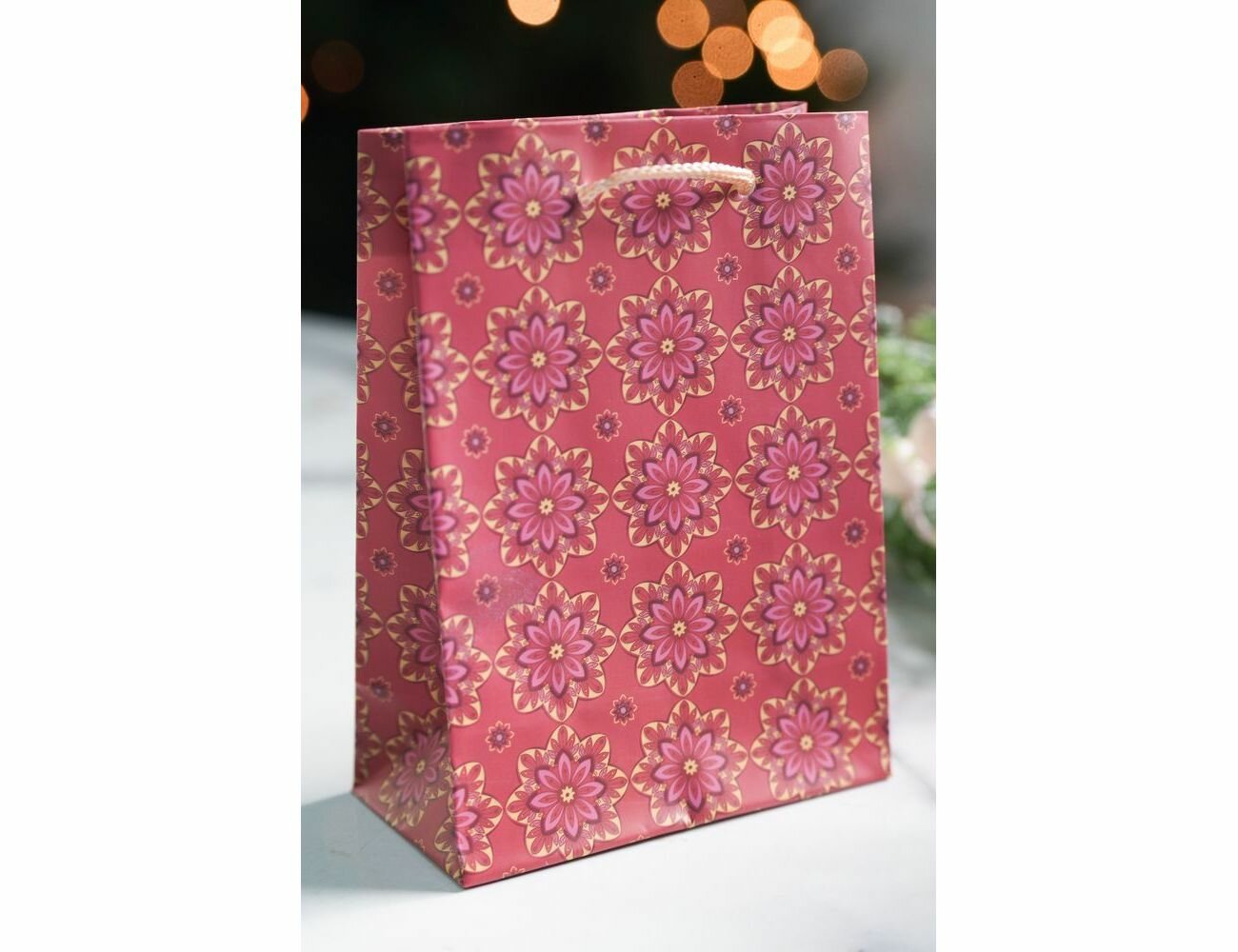 Подарочный пакет узоры калейдоскопа, красный, бумага, 23х18 см, Koopman International APF487650-1