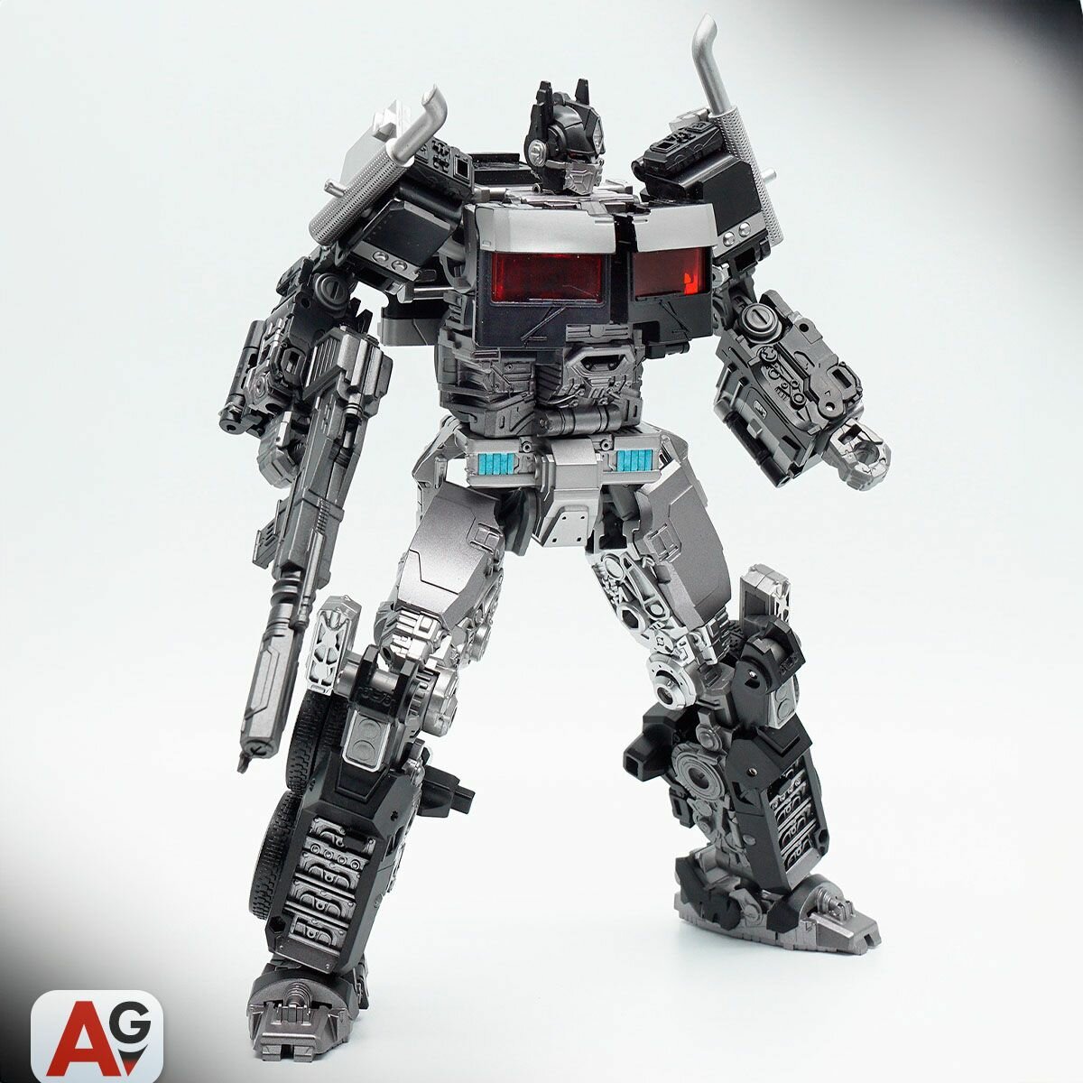 Робот-трансформер Оптимус Прайм Немезис 20 см