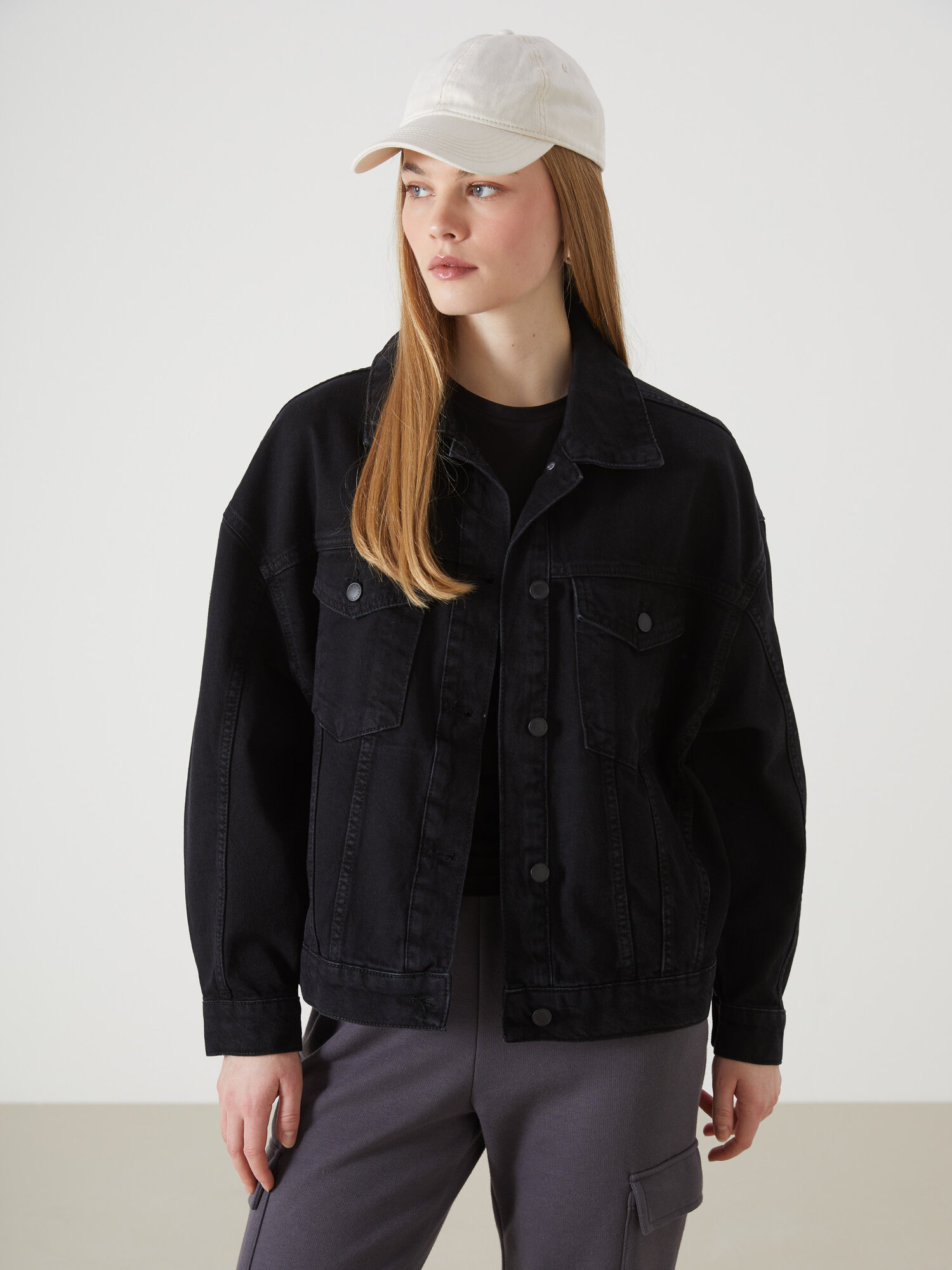 Куртка джинсовая