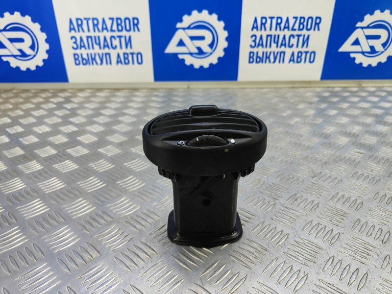 Б/У Дефлектор воздушный левый Ford Focus 1 / Форд Фокус 1 1.6 CDDA 97 Л.С 2004