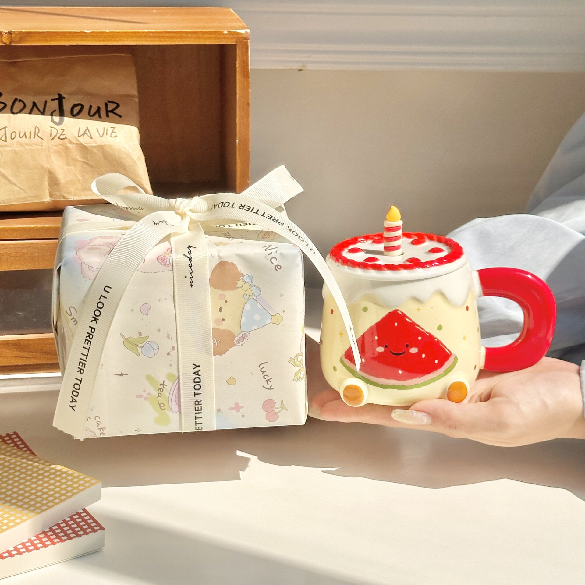 Симпатичная керамическая кружка для воды в форме яблока — отличный подарок на день рождения для девочек, подходит для домашнего использования, в качестве подарка на день рождения или для подарочной коробки.