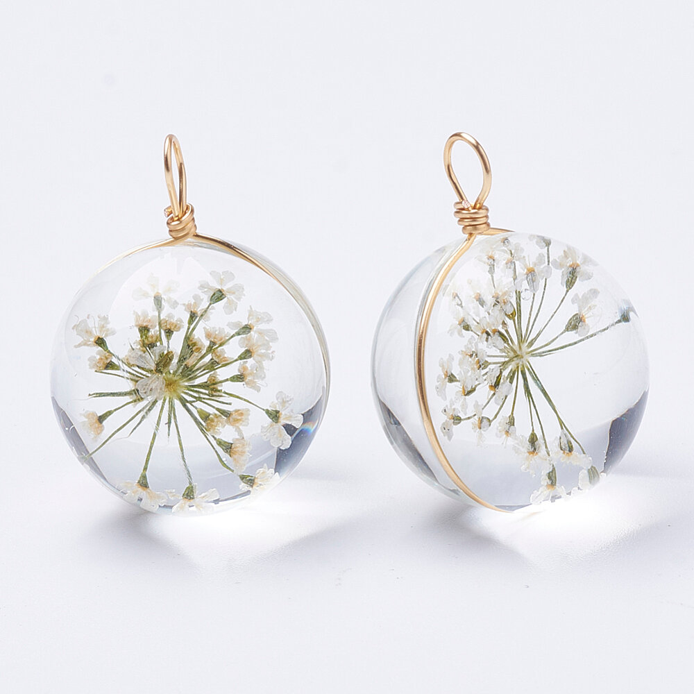 Подвеска, 20х15х14мм, стеклянная сфера с белым цветком, базовый материал - стекло, петелька золотистого цвета, 1 шт.