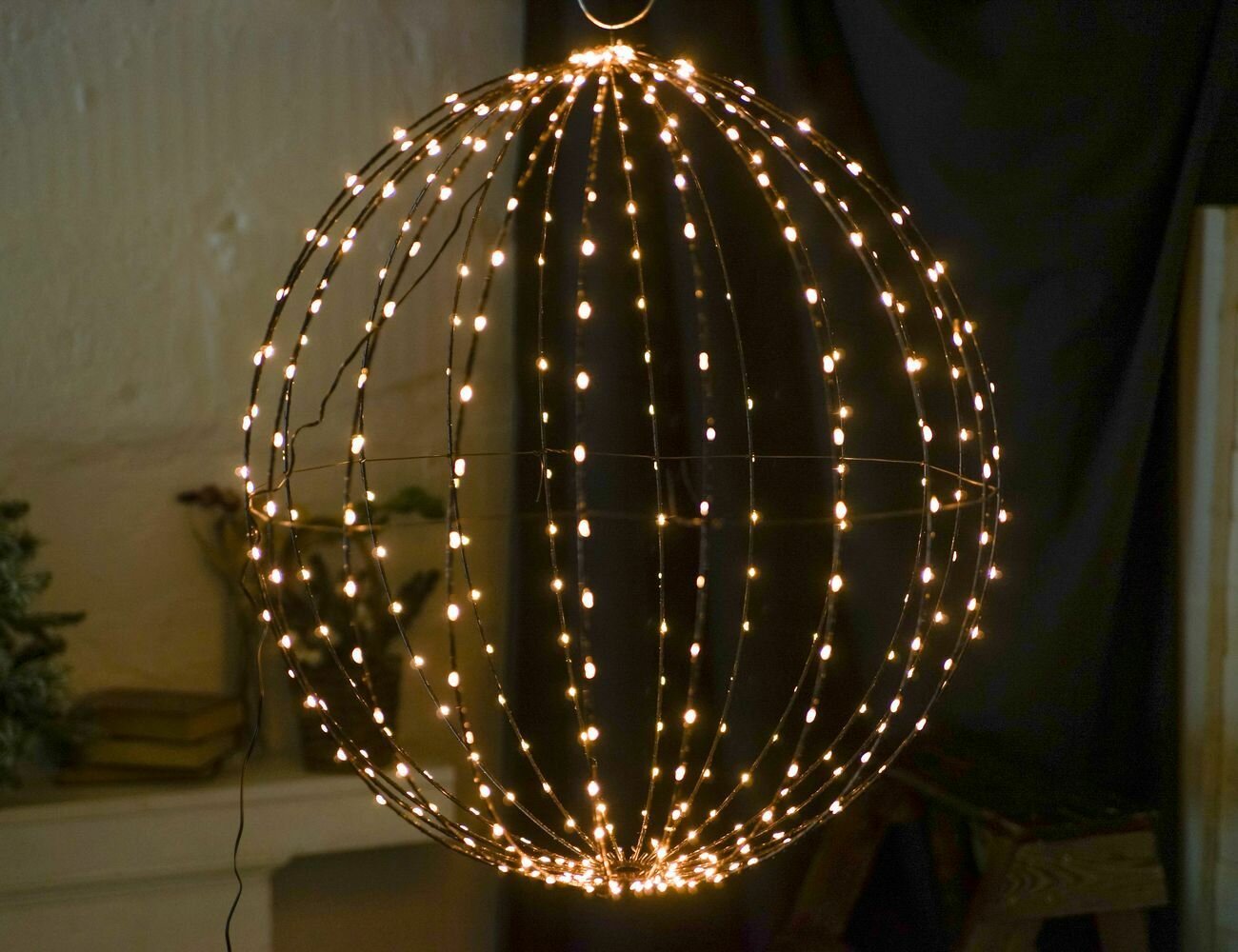 Подвесное светящееся украшение ШАР люминоз, 400 экстра-теплых мини LED-огней, 60 см, уличный, Koopman International AX2200240