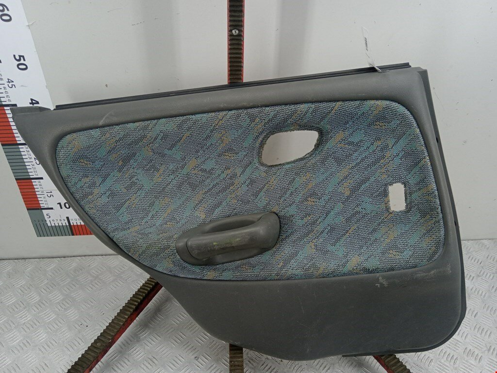 Обшивка (карта) двери задней левой Suzuki Baleno 1 арт. 2087601