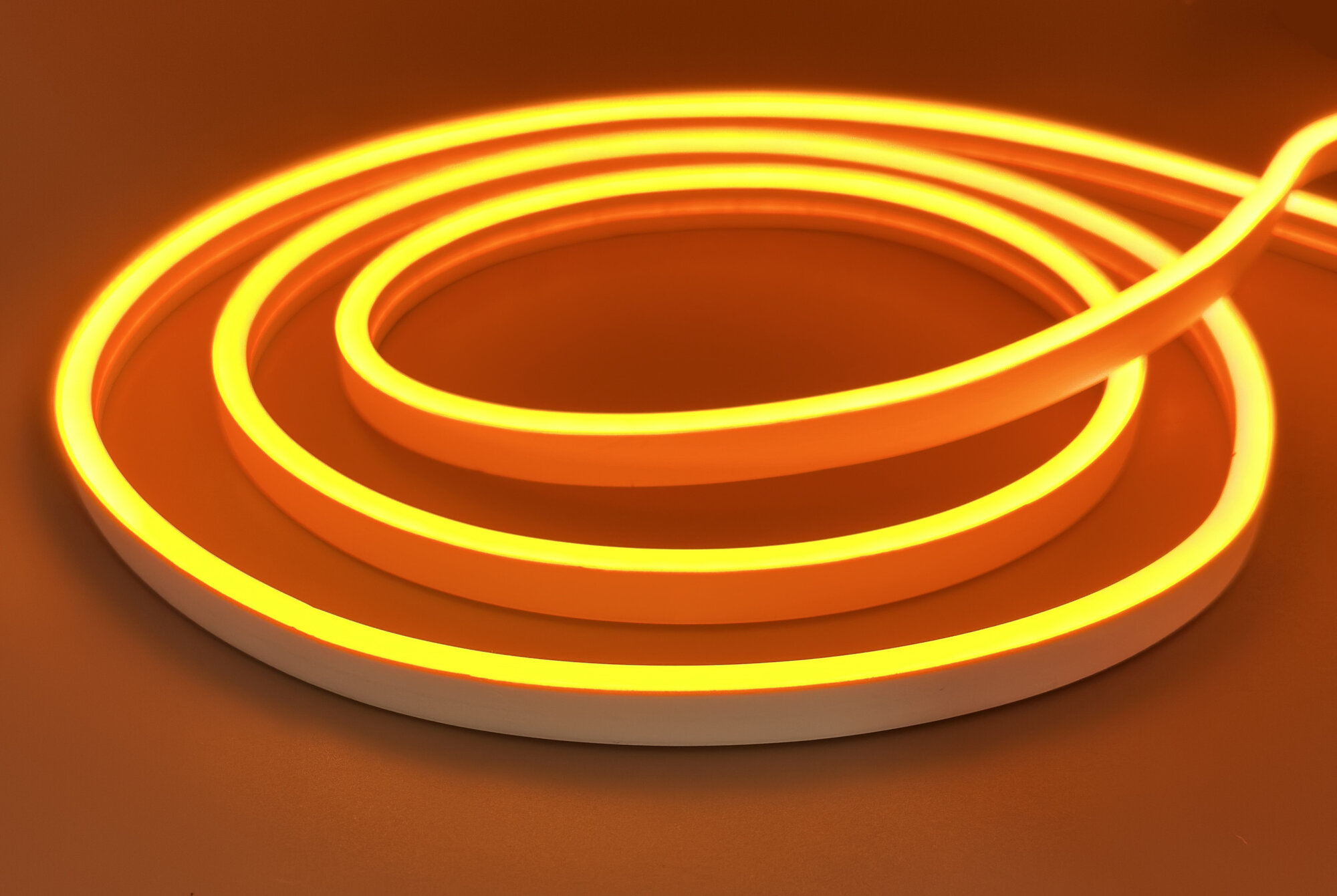 Гибкий неон ShopLEDs Гибкий неон SL 2835, 120 Led, IP65, 12V, 1CM, 6х12мм (желтый), 5м