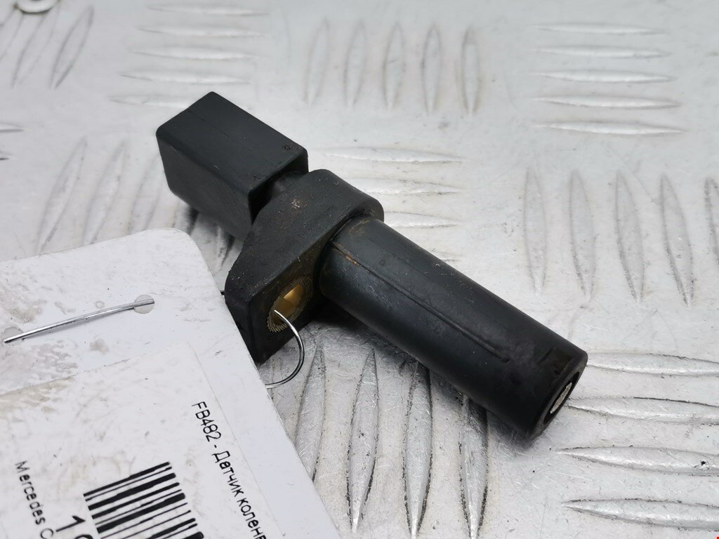 Датчик коленвала Mercedes C-Class (W203) A0031532828 арт. 1935795