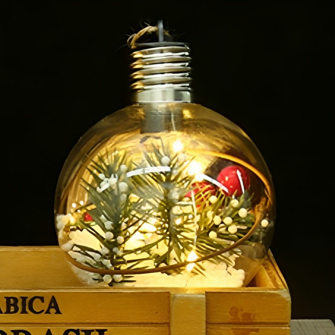 Новогоднее украшение, шар "Еловая ветвь" 8см. тёплое свечение