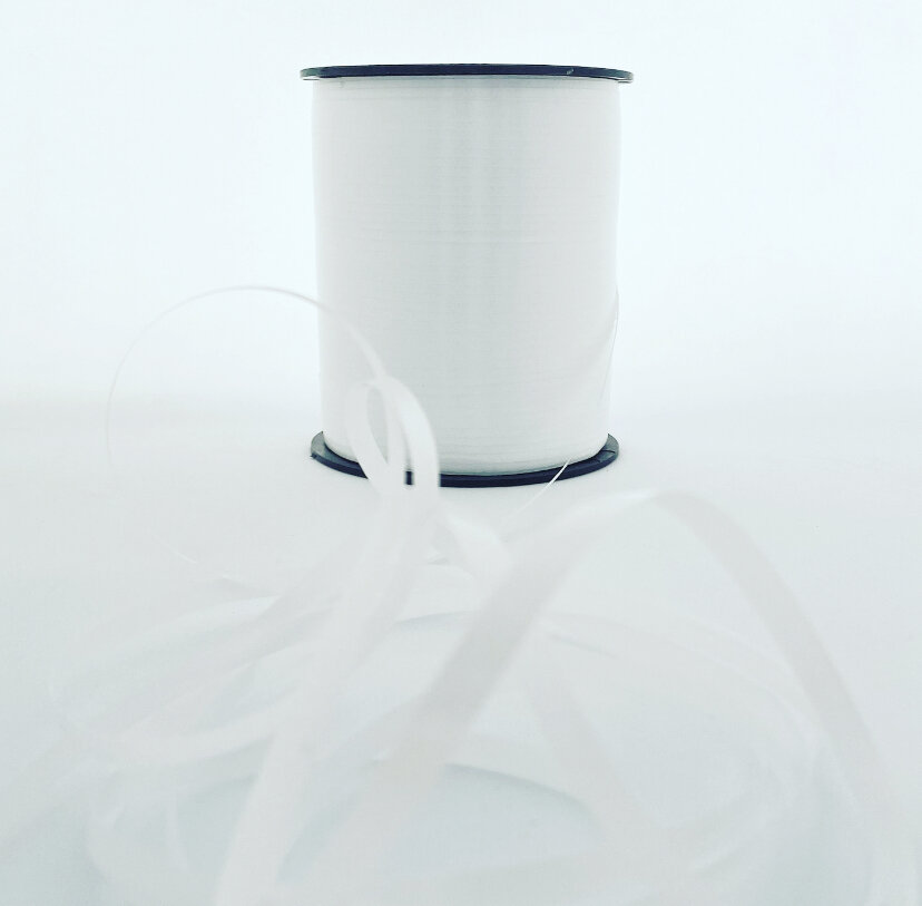 Декоративная лента для декора, шариков, подарков, цветов. Белая. 5мм * 500м