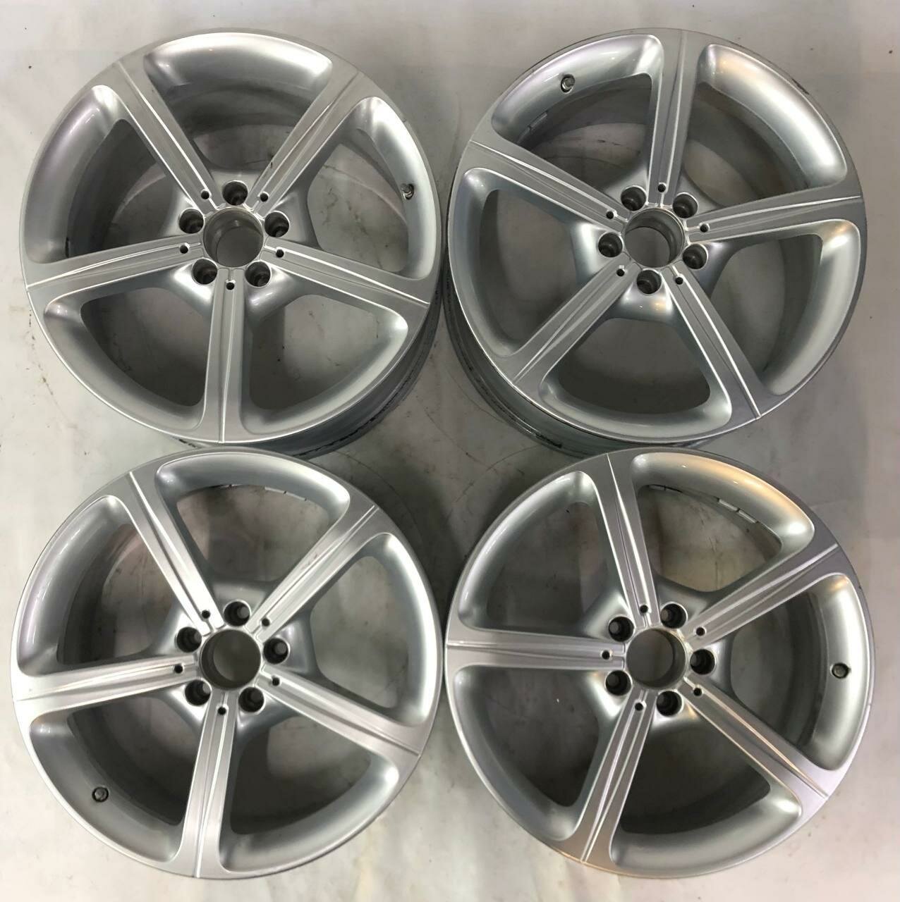 Колесные диски Mercedes-Benz 19x8 PCD 5x112 D66.6 ET33 (оригинал)