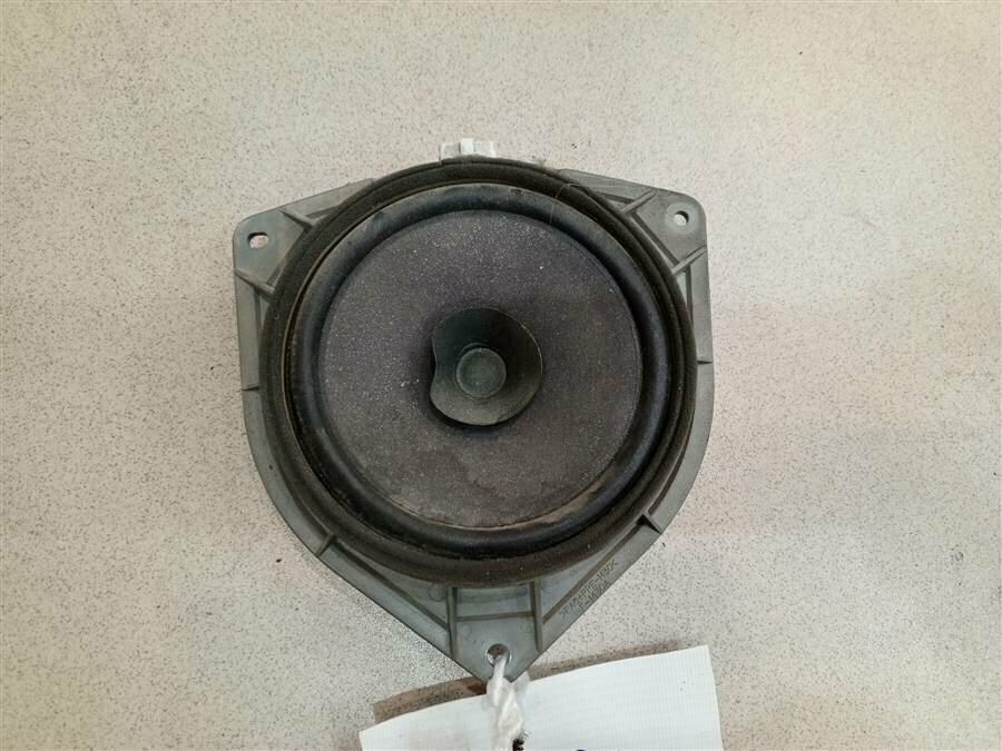 Динамик задний от Toyota Corolla Spacio E110 1997-2001