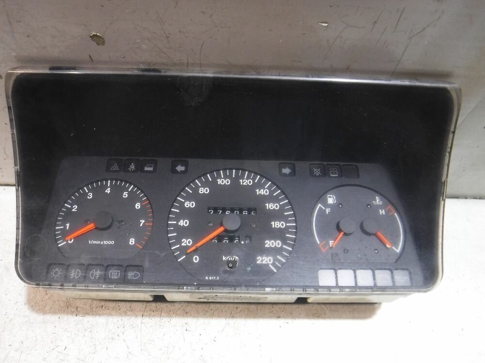 Панель приборов Volvo 460 453925