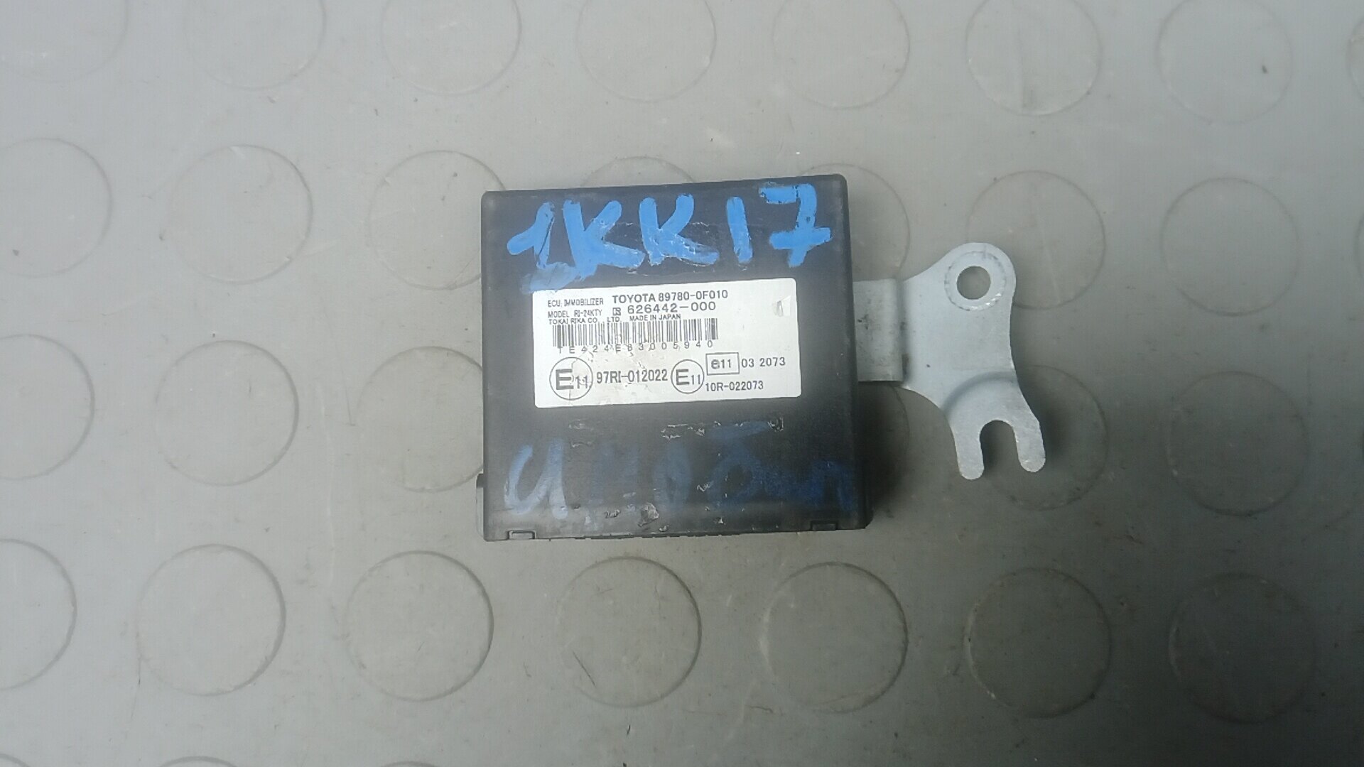 Блок иммобилайзера TOYOTA COROLLA VERSO 2, Номер 897800f010