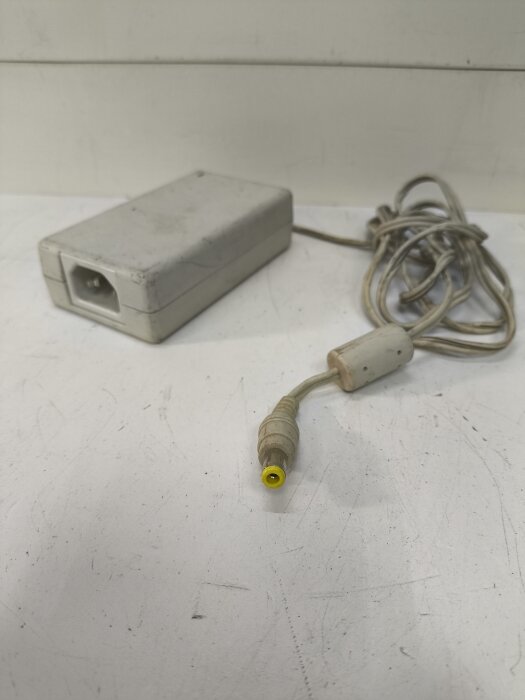 Блок питания внешний Sony 12V 2.09A AC-V012C 1-477-228-11