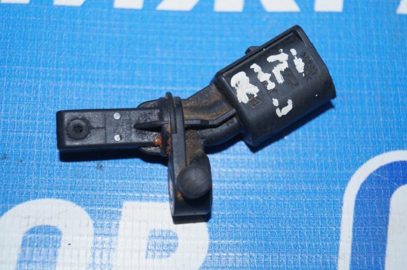 Датчик ABS Skoda Rapid 1.6 CWV 2016 задн. лев. (б/у) WHT003863