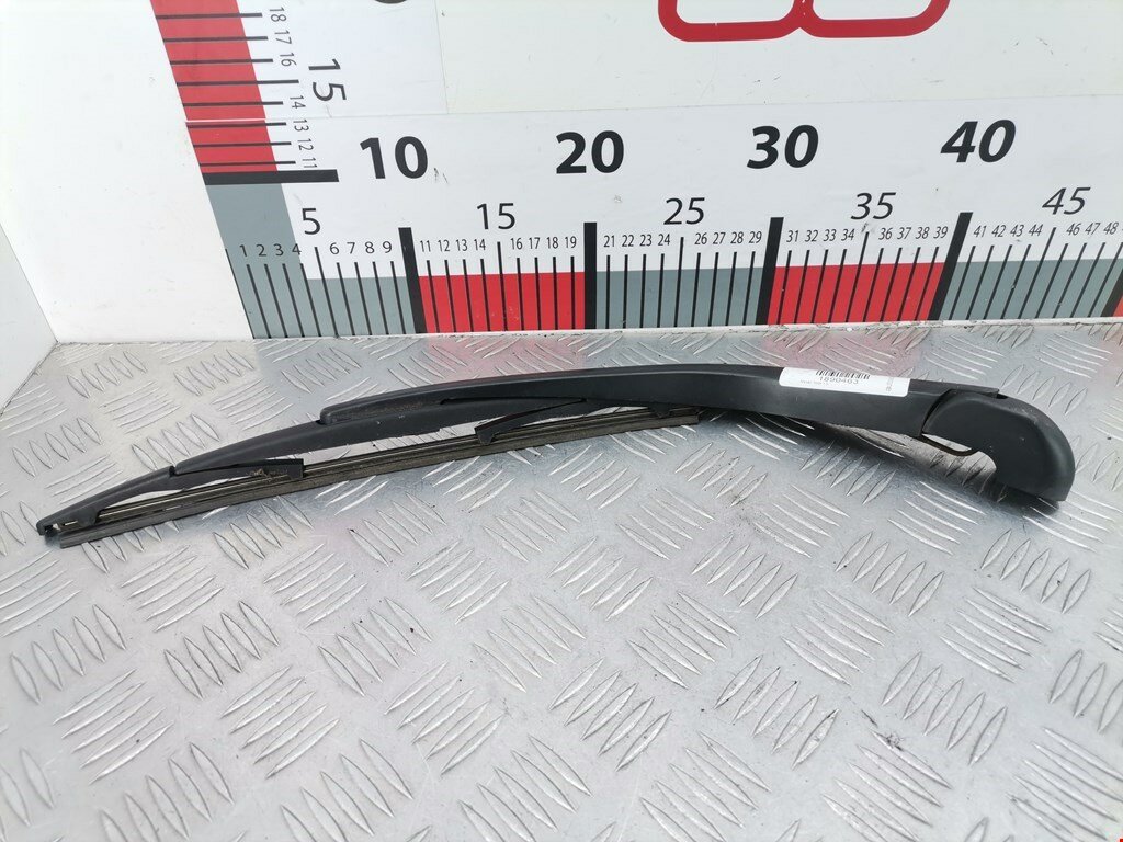 Поводок стеклоочистителя заднего Nissan Note (E11) 287811U600 арт. 1890463