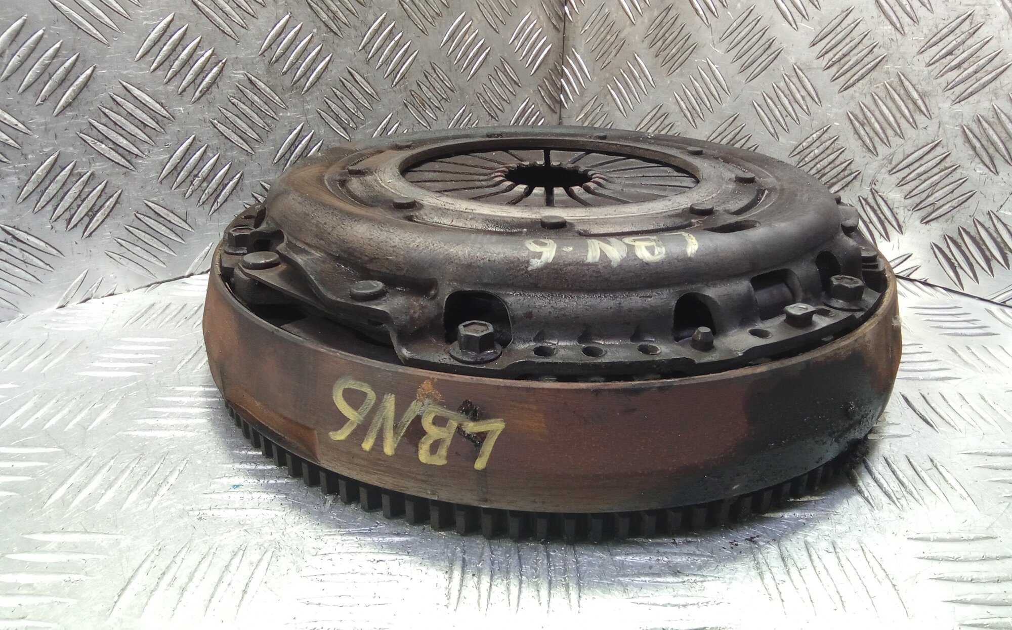 Маховик демпферный дизельный MAZDA 3 2