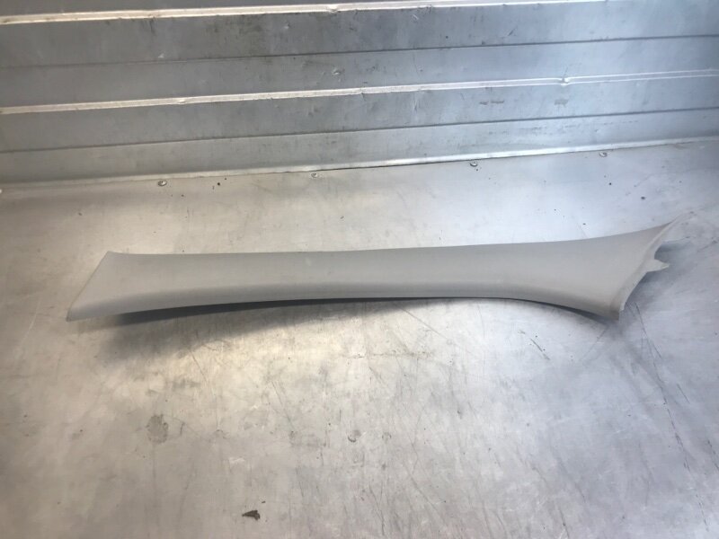 Обшивка стойки Chevrolet Spark M200 A08S3 2005 перед. лев. (б/у) 96436022