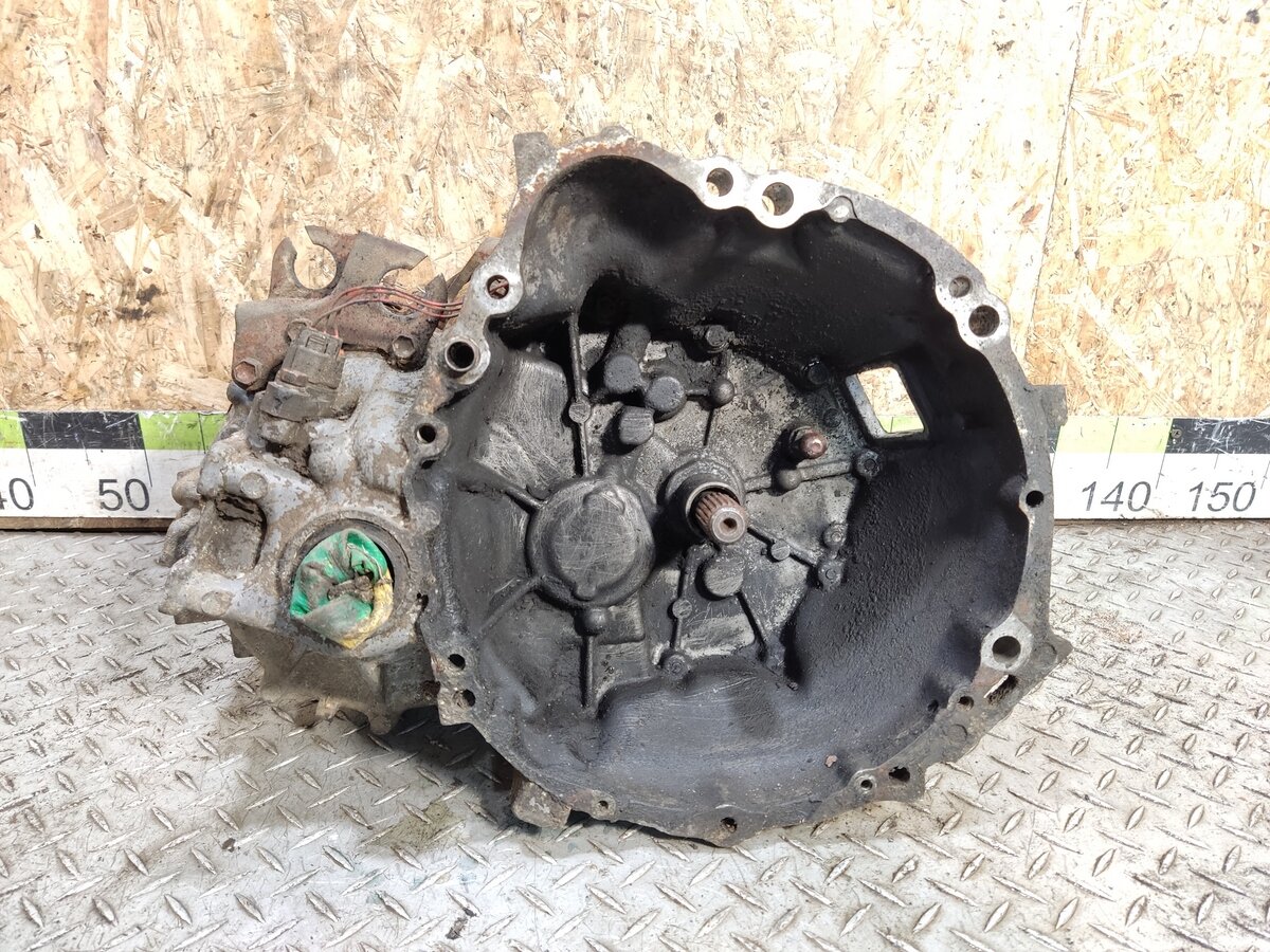 МКПП TOYOTA Corolla e10 3030012862