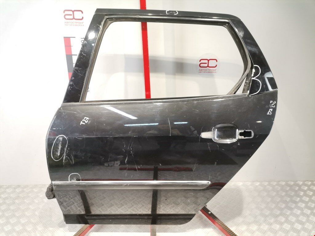 Дверь задняя левая Peugeot 407 9006H7 арт. 443888